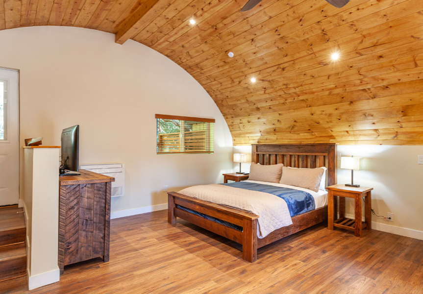 Retreat Cabins - Tahquitz Pines